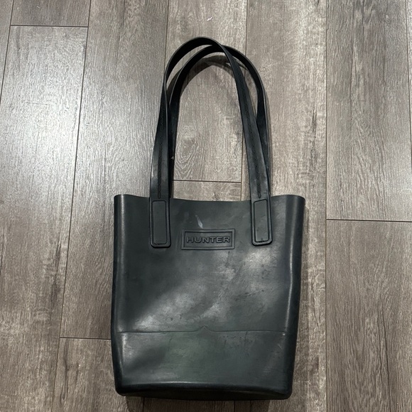 Hunter for Target | Bags | Hunter X Target Rubber Beachlake Tote Black ...